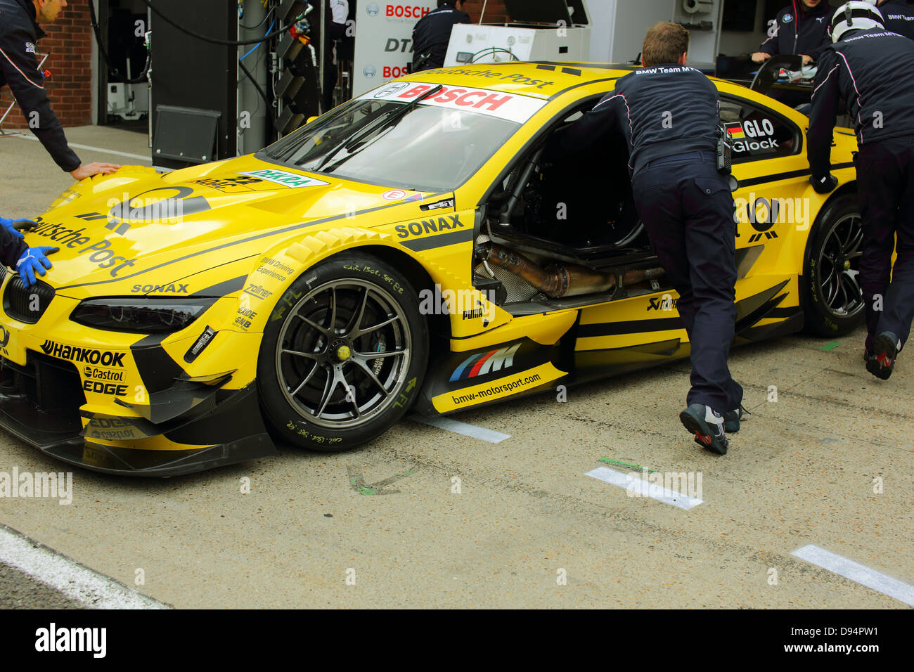German DTM Touring Car Series, Brands Hatch Circuit. Pit crew working ...