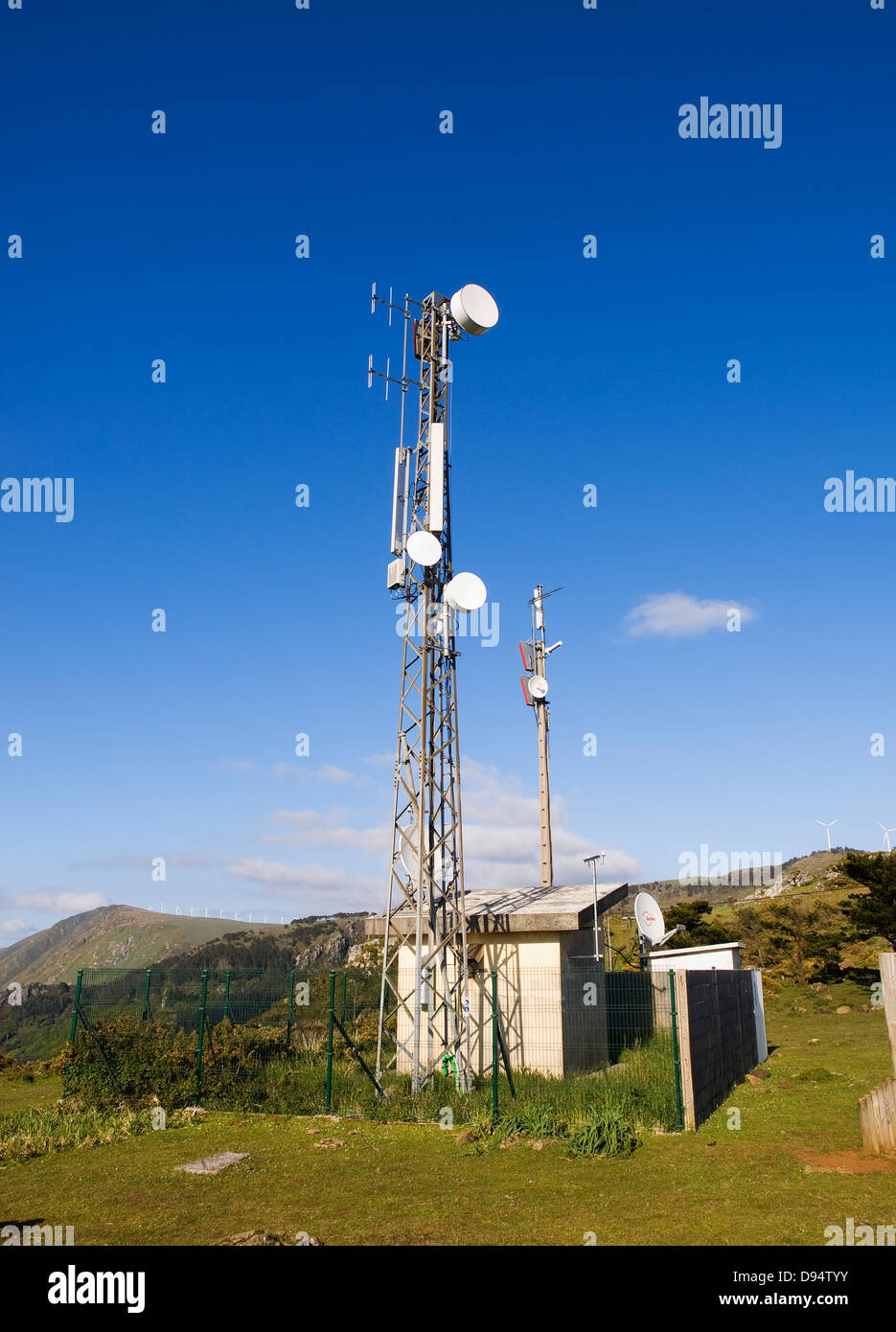 Telecommunications hi-res stock photography and images - Alamy