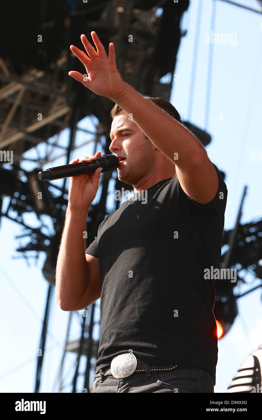 Jun 7, 2013: Country music singer Easton Corbin entertained during the ...