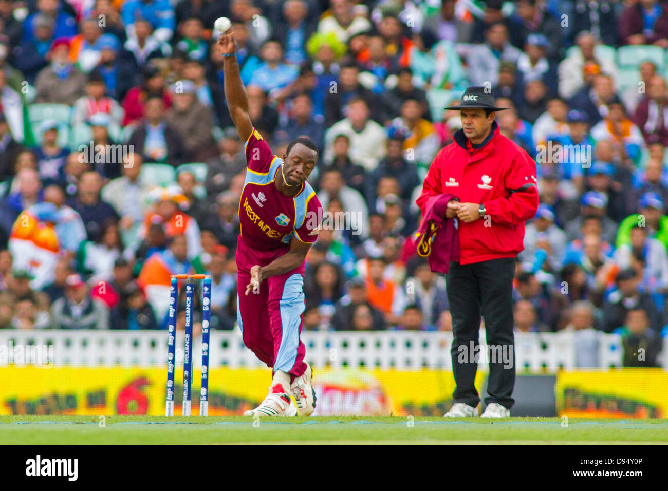 Kemar roach cricket hi-res stock photography and images - Alamy