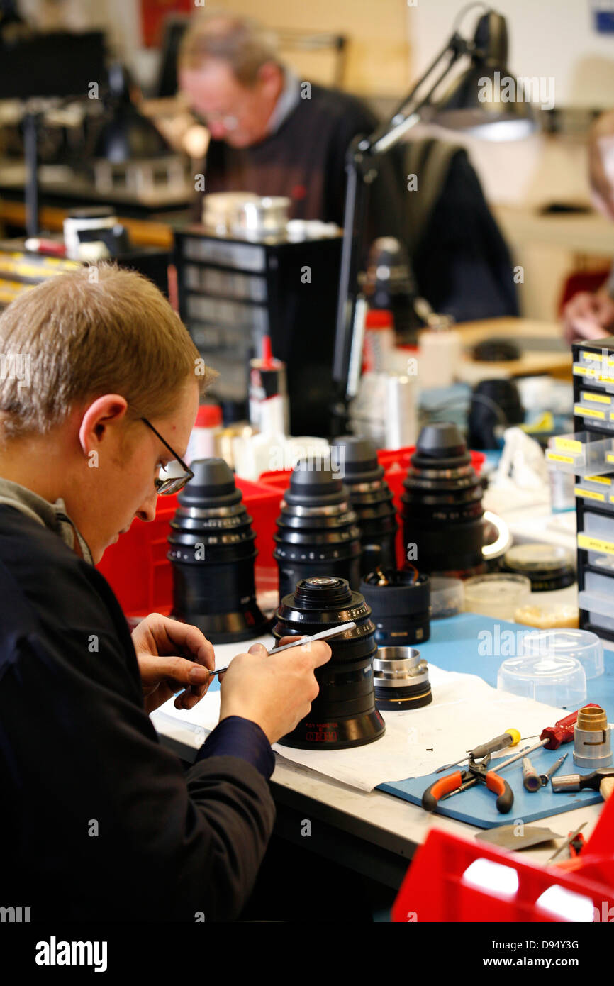 Cooke lenses hi-res stock photography and images - Alamy