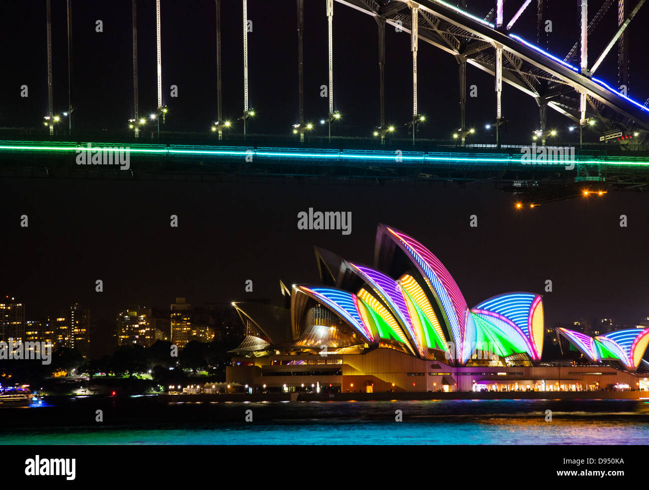 Sydney opera house at night hi-res stock photography and images - Alamy
