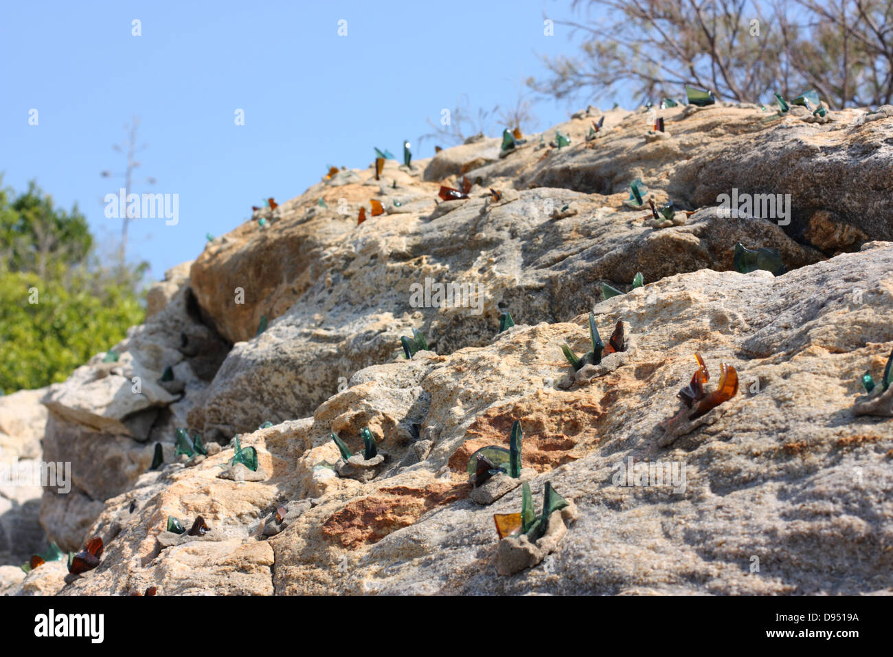 Broken glass military defenses.. Kinmen County, Taiwan Stock Photo - Alamy