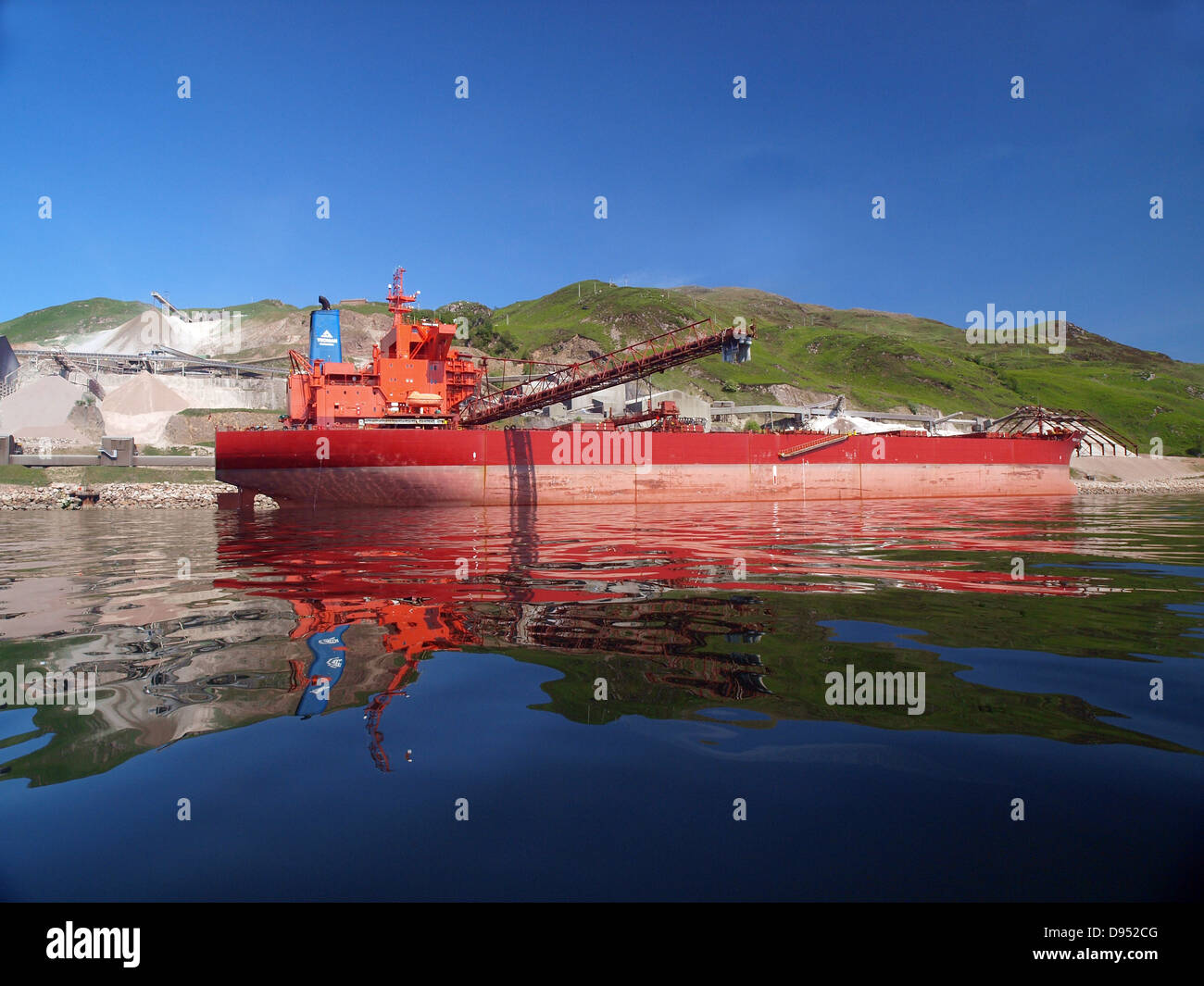 Bulk ship loading hi-res stock photography and images - Alamy