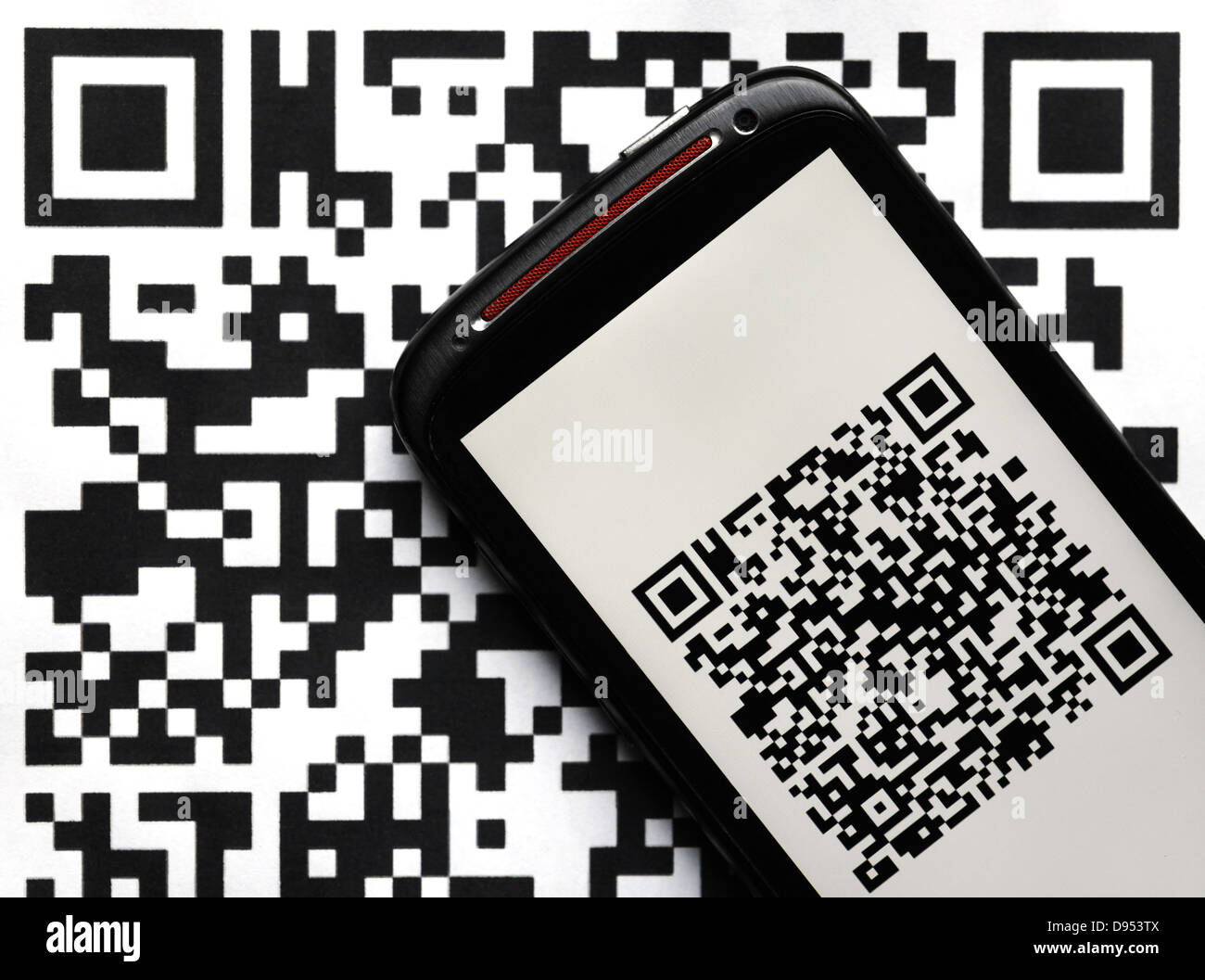 Hand holding mobile phone qr hi-res stock photography and images - Alamy