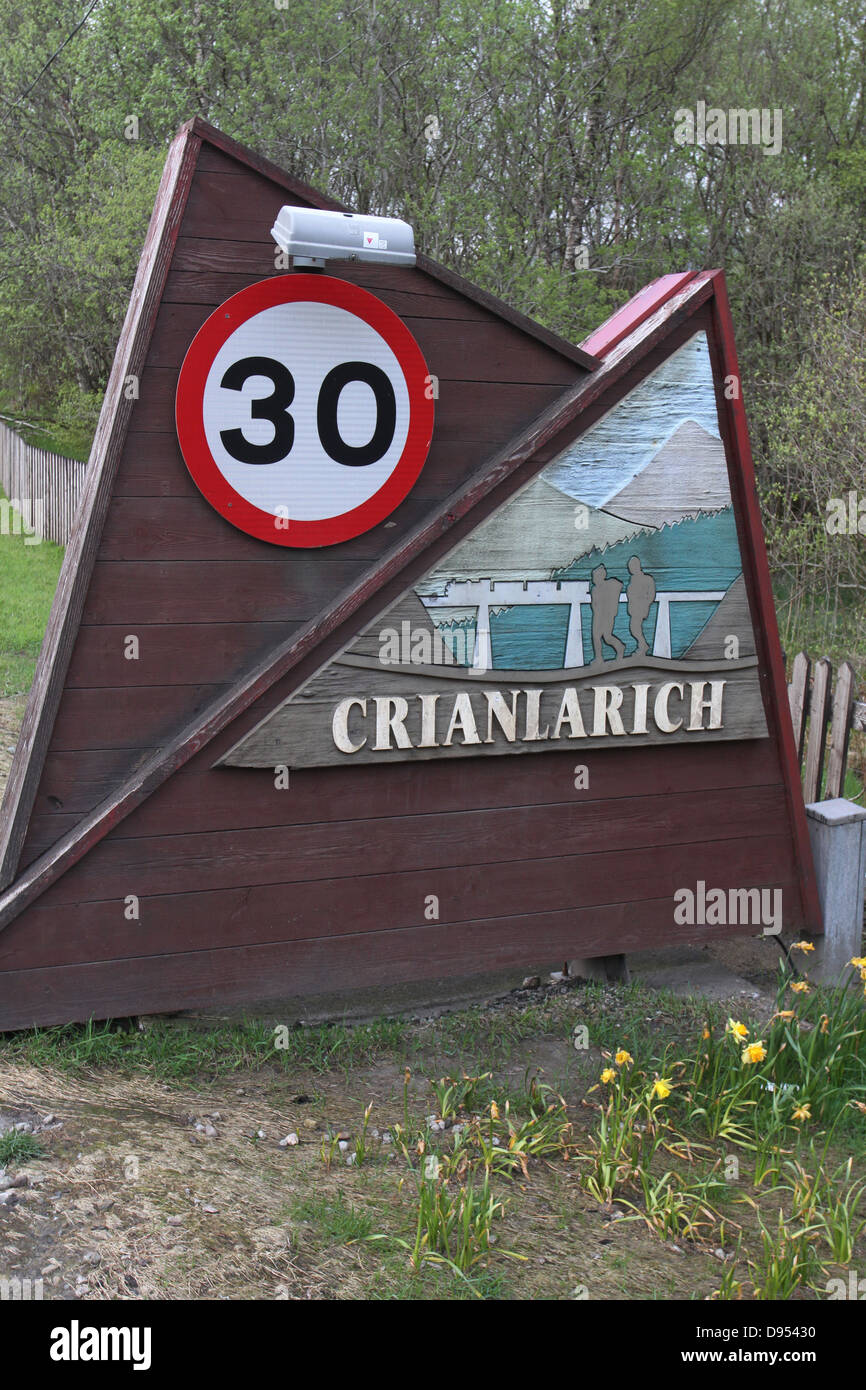 Welcome to Crianlarich sign Scotland May 2013 Stock Photo - Alamy