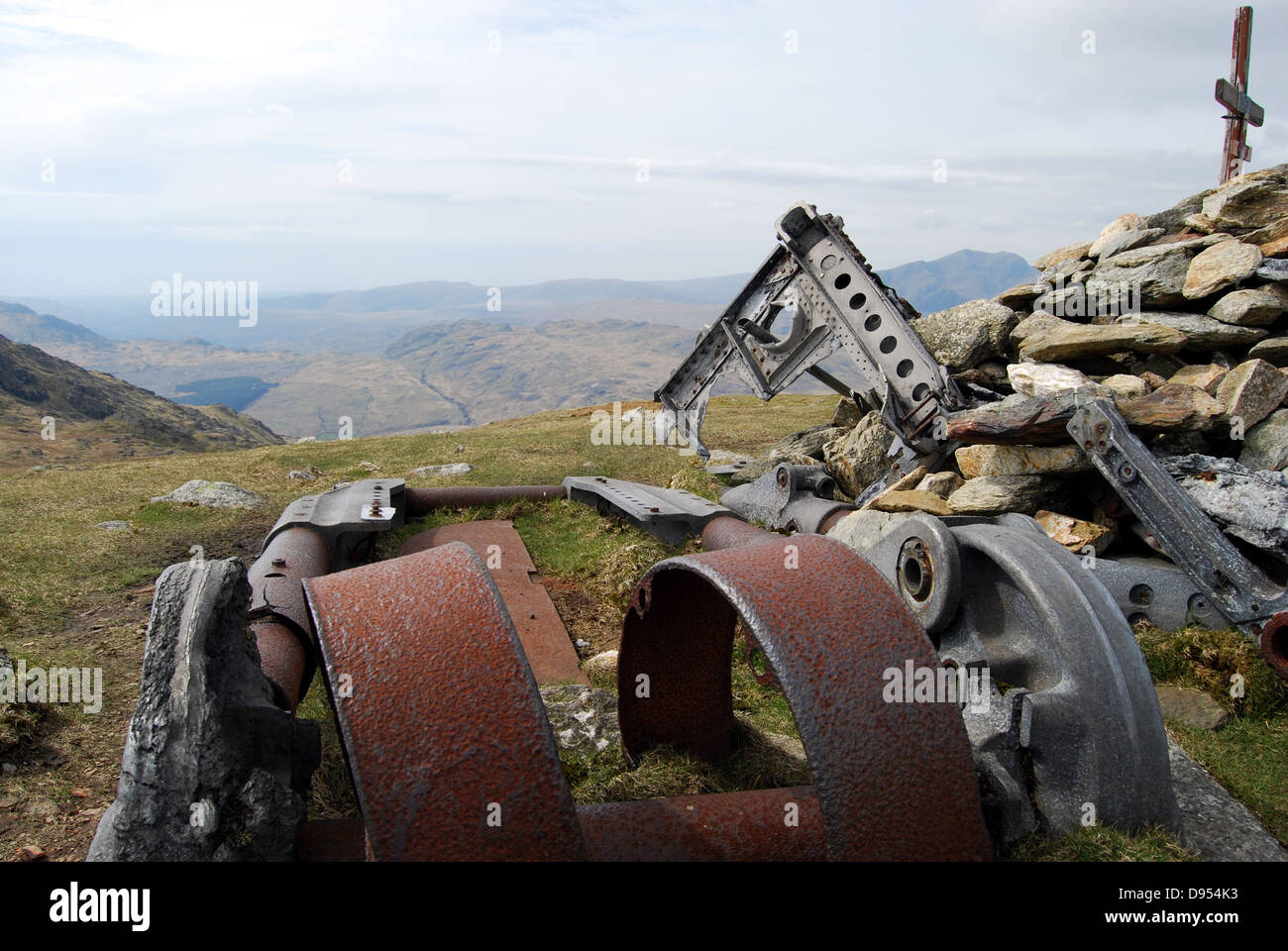 WWII Aircraft wreck wreckage of Halifax LL505 on Great Carrs, Lake ...