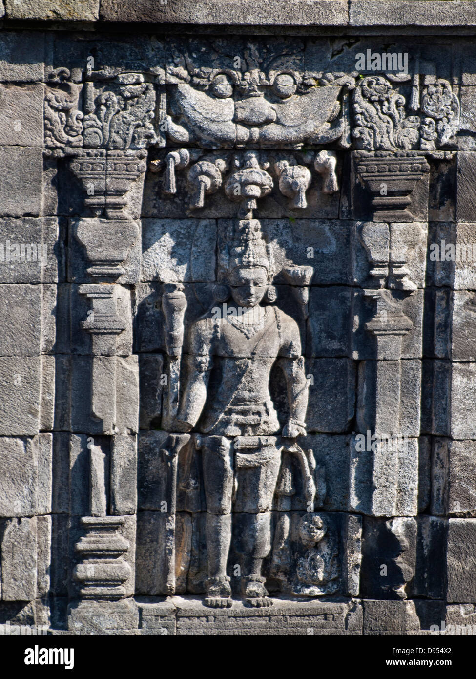 Apsara stone carvings hi-res stock photography and images - Alamy