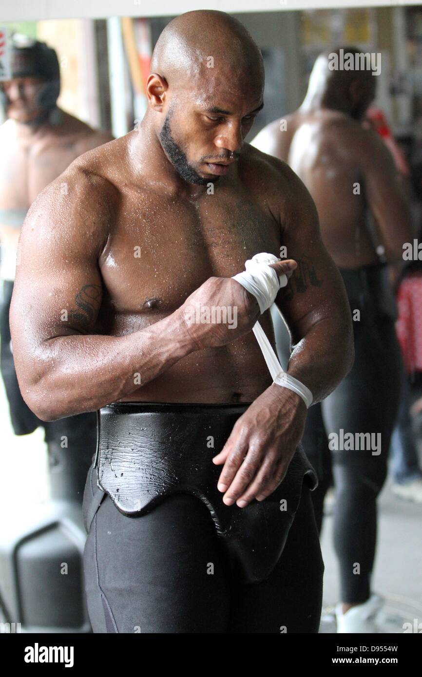 Team boxing hi-res stock photography and images - Alamy