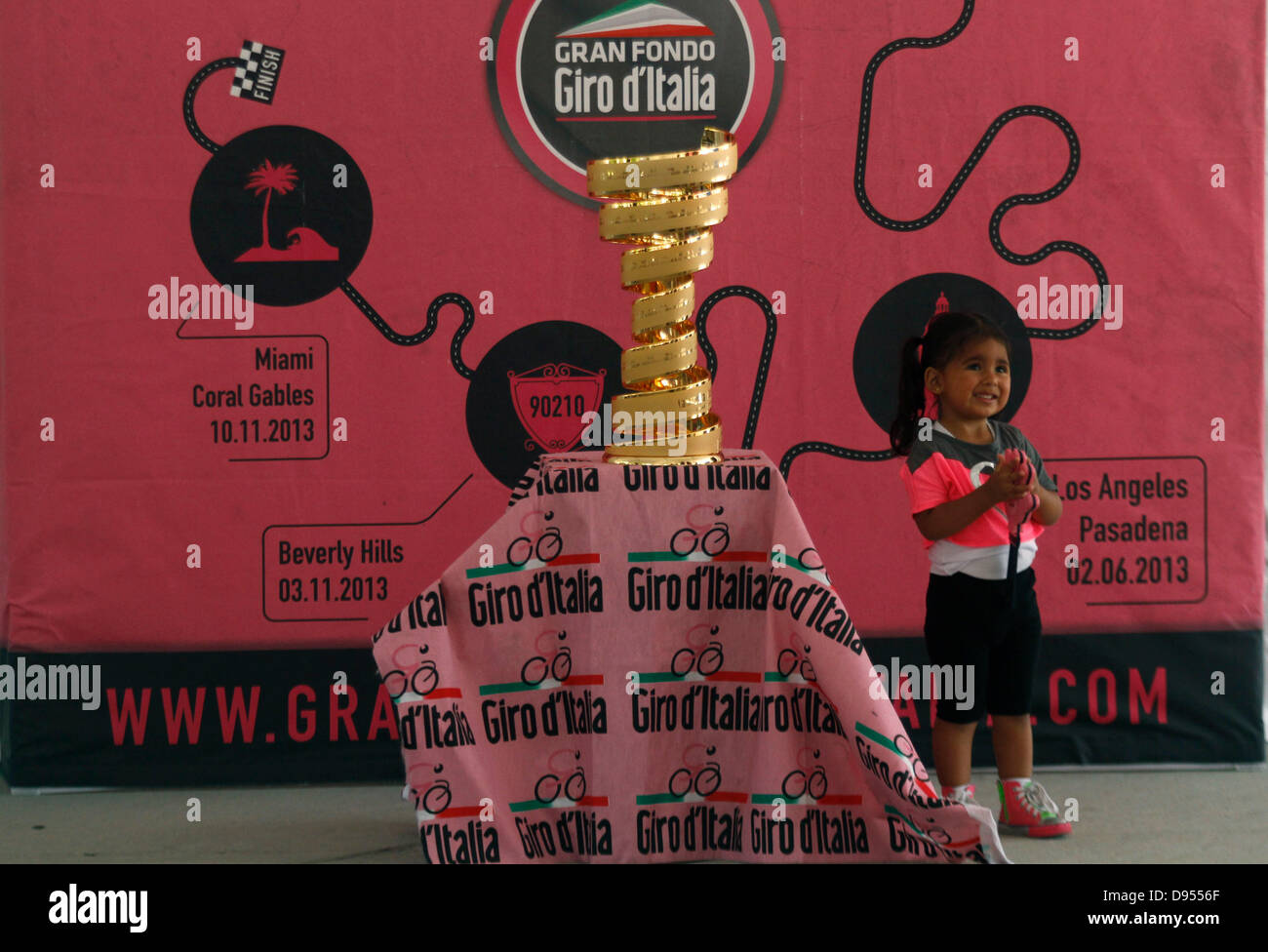 Jun 01, 2013 - Los Angeles, California, U.S. - Fake trophy at the expo ...
