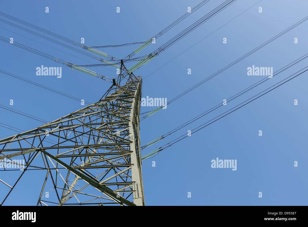 Electrical pylon hi-res stock photography and images - Alamy