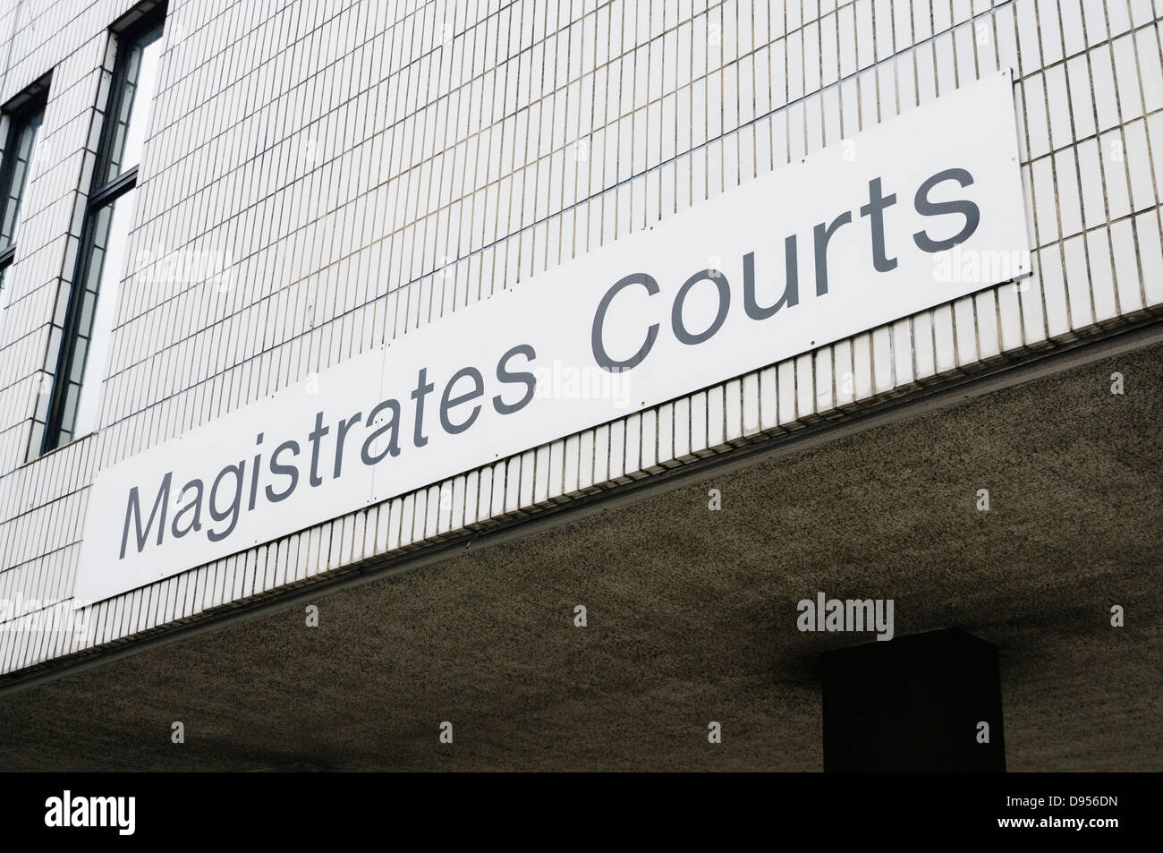 Court room uk magistrate hi-res stock photography and images - Alamy