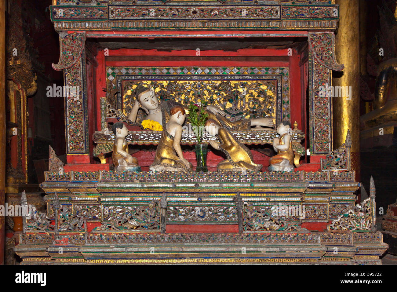 Buddha cat hi-res stock photography and images - Alamy