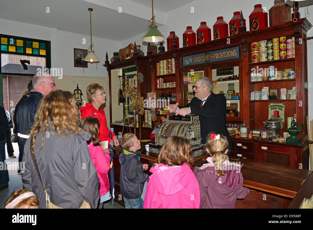 Victorian grocers hi-res stock photography and images - Alamy