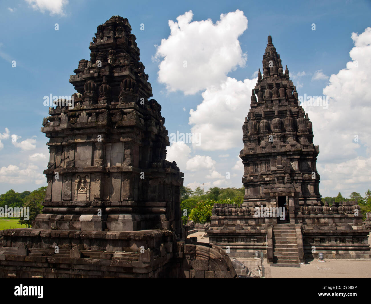 Candi Shiva Mahadeva in Prambanan temple complex Stock Photo - Alamy