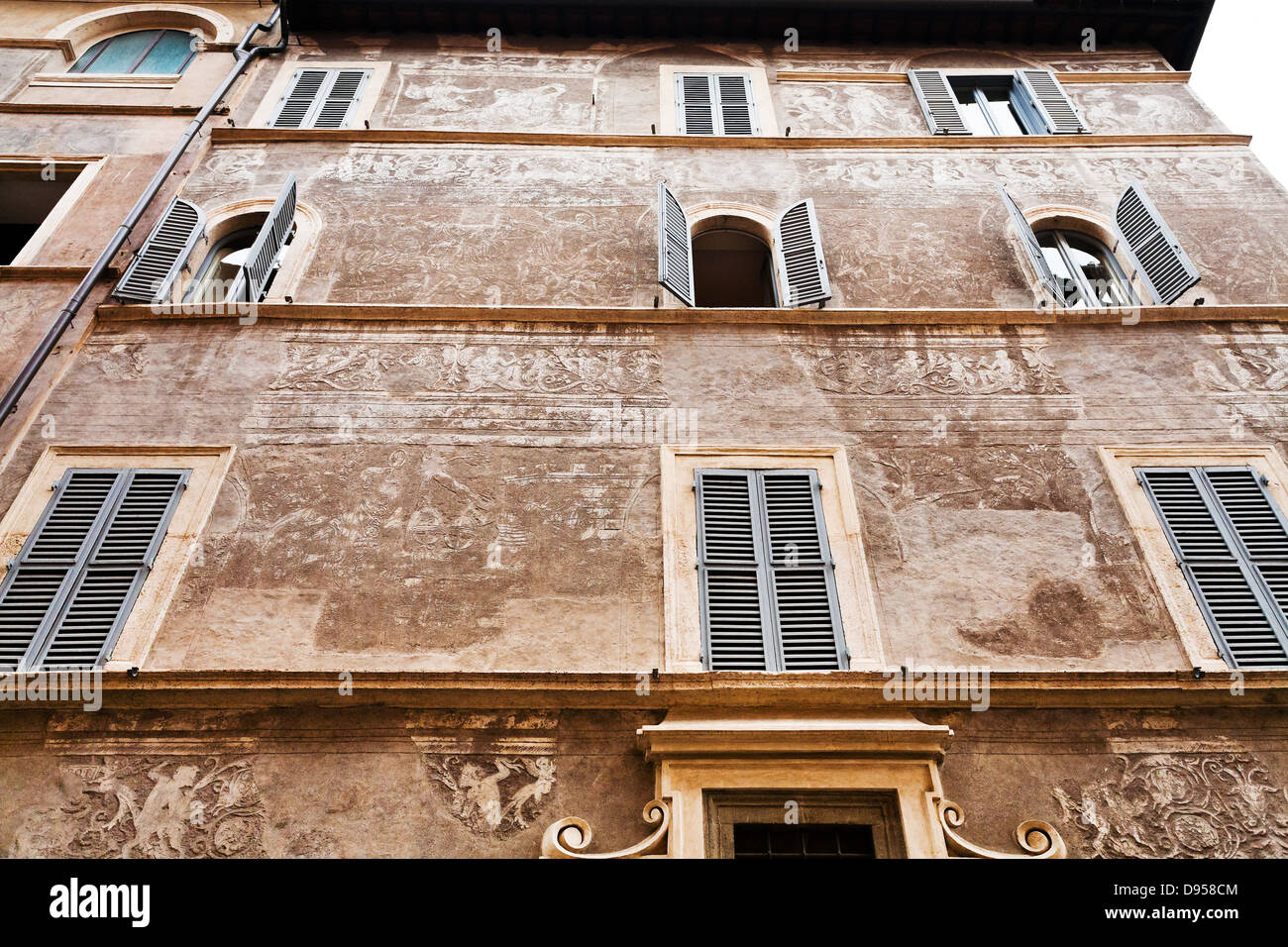 facade of a decorated medieval house in Rome, Italy Stock Photo - Alamy