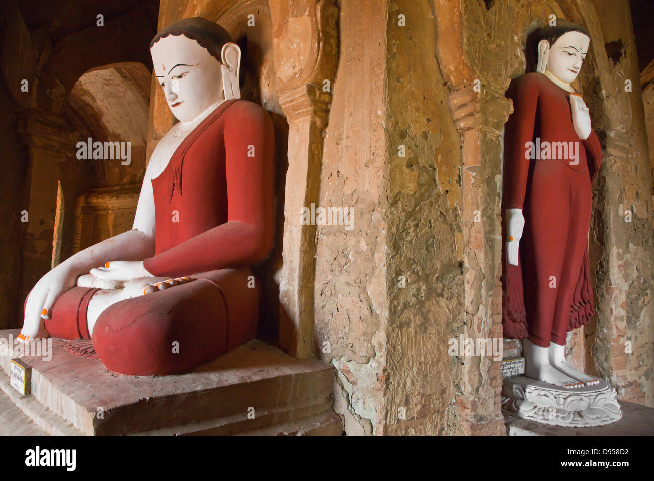 Intimate attractions hi-res stock photography and images - Alamy