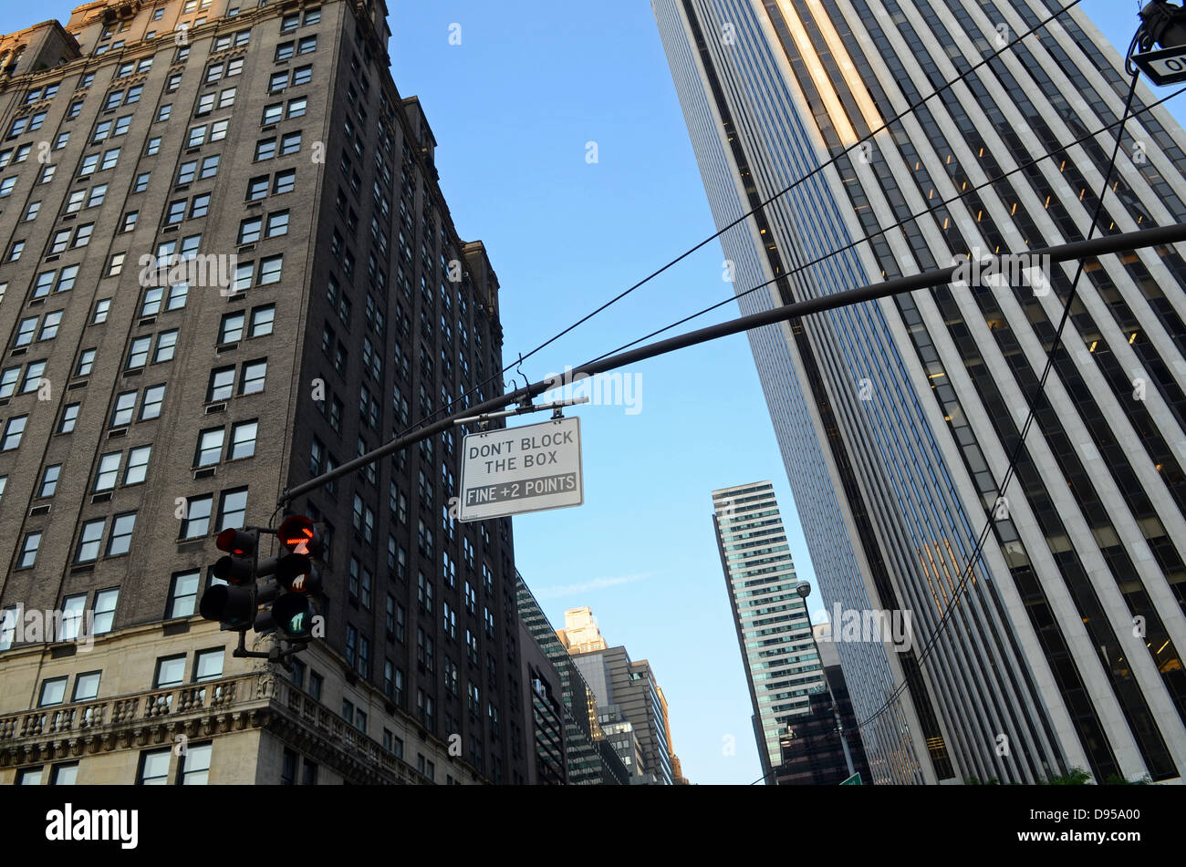 Traffic sign reads "DonÂ´t Block the Box", New York City Stock Photo ...