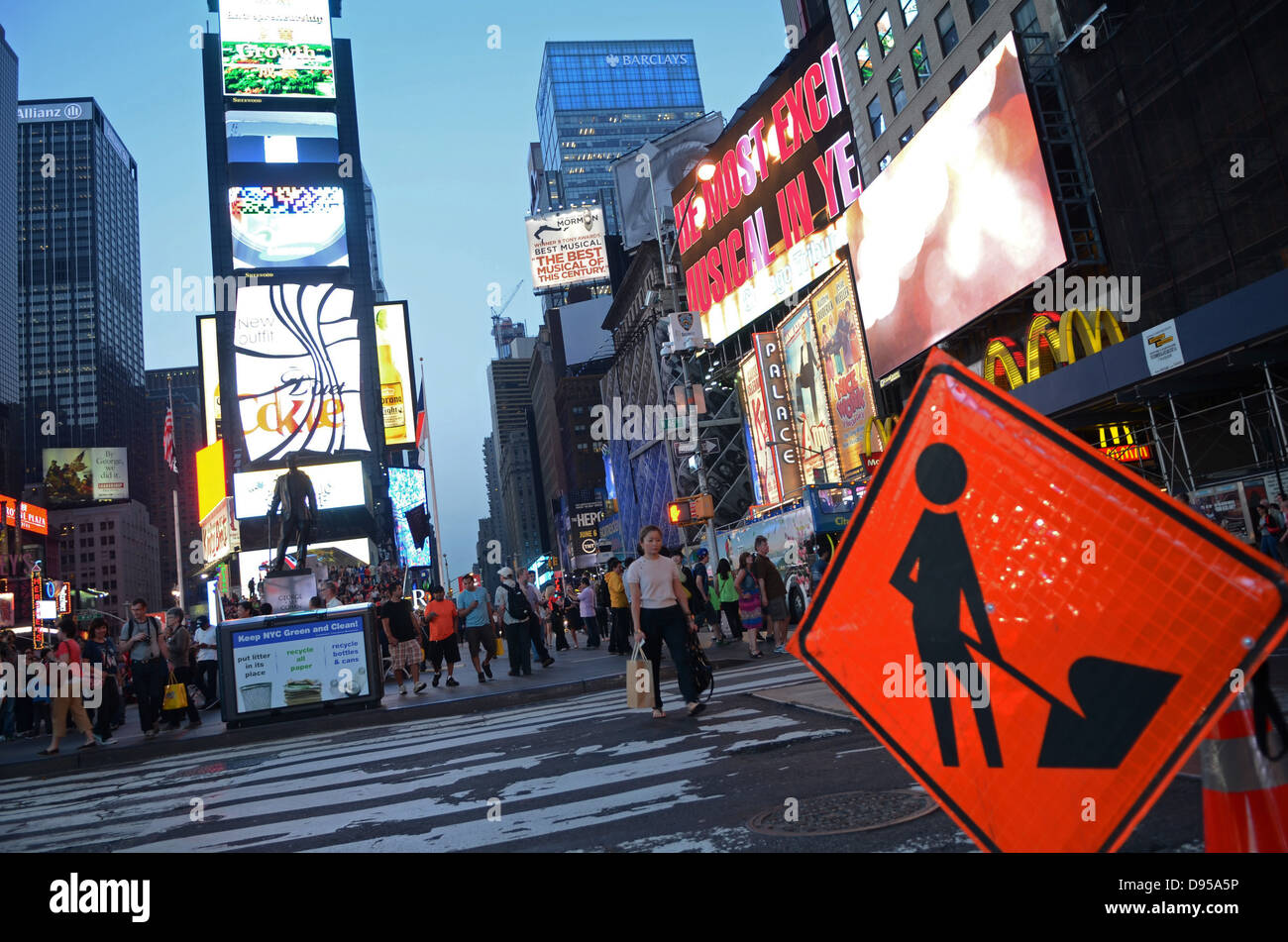 Times square construction hi-res stock photography and images - Alamy