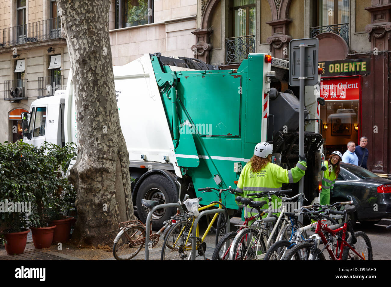 barcelona pel medi ambient gestio de residus waste disposal vehicle ...