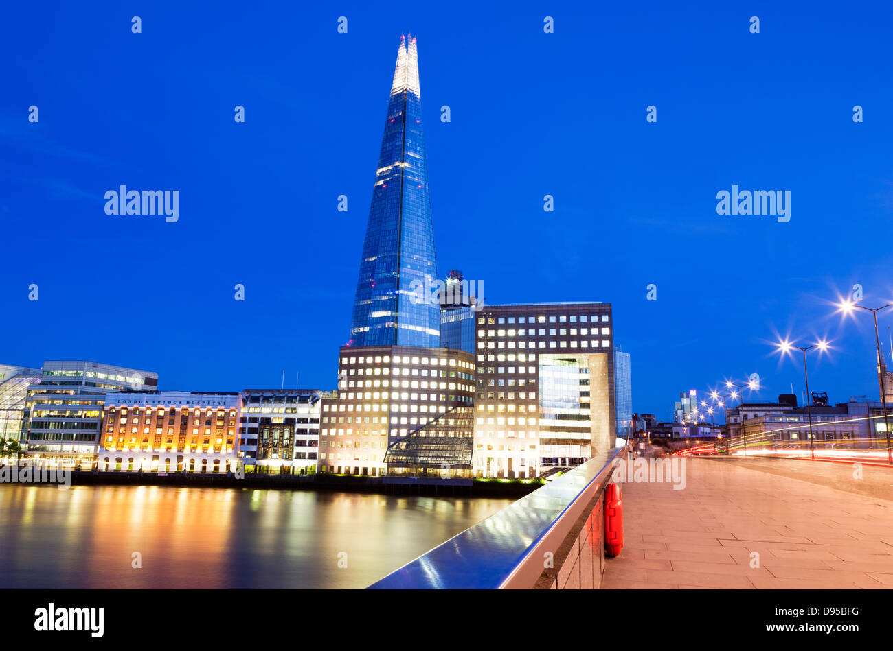Places of shard london bridge hi-res stock photography and images - Alamy