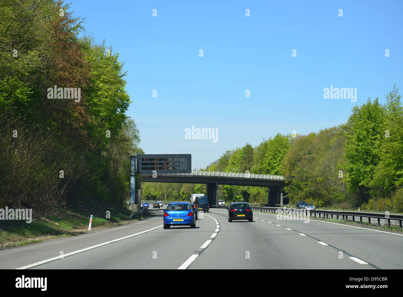 M40 Motorway near Junction 5, Buckinghamshire, England, United Kingdom ...