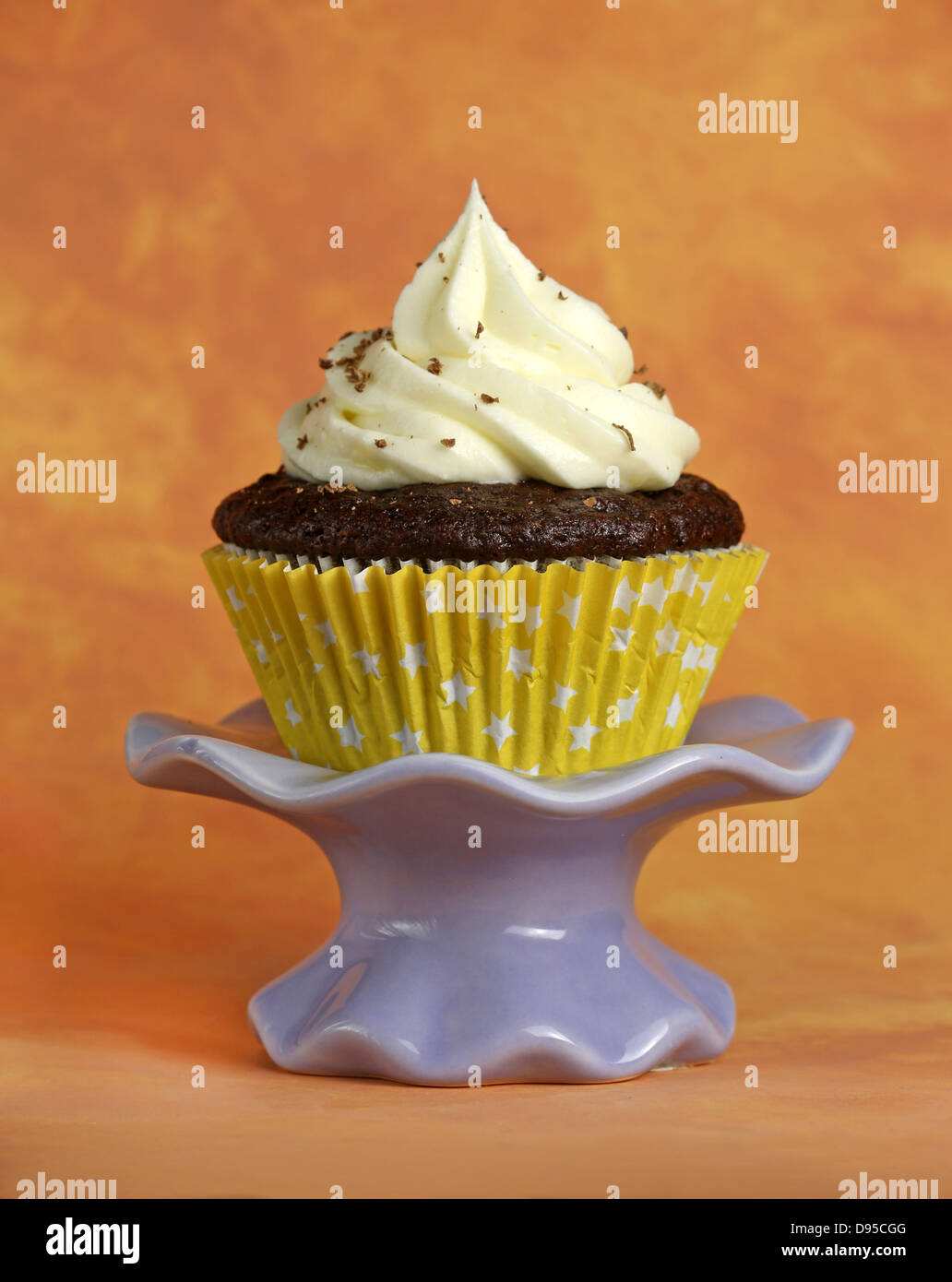Fat cupcake hi-res stock photography and images - Alamy