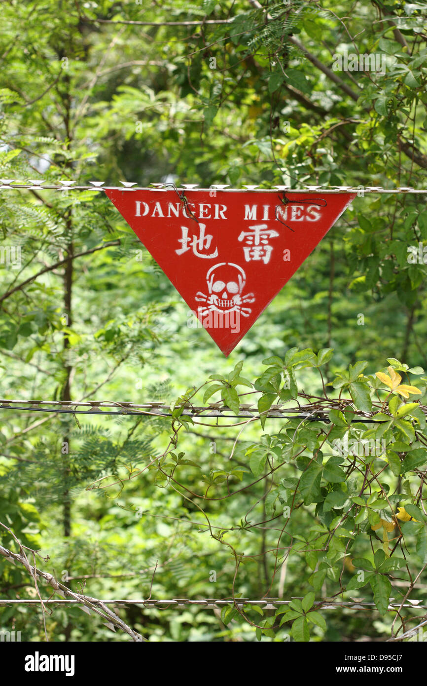 Chinese Warning Signs Stock Photos & Chinese Warning Signs Stock Images ...