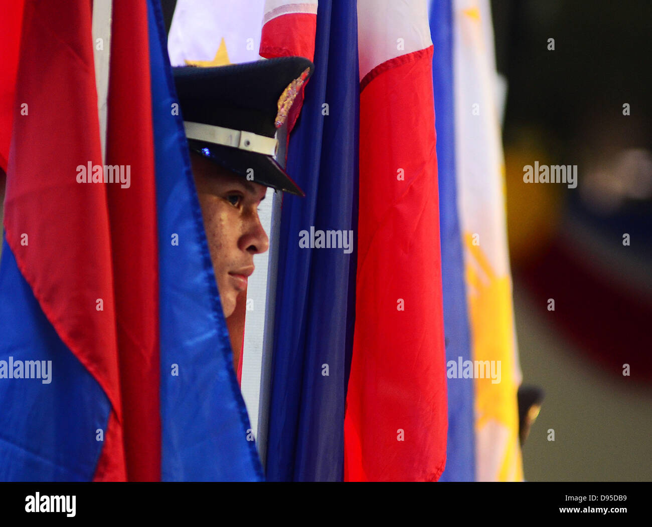 Davao City, Southern Philippines. 12th June, 2013. Filipino security ...