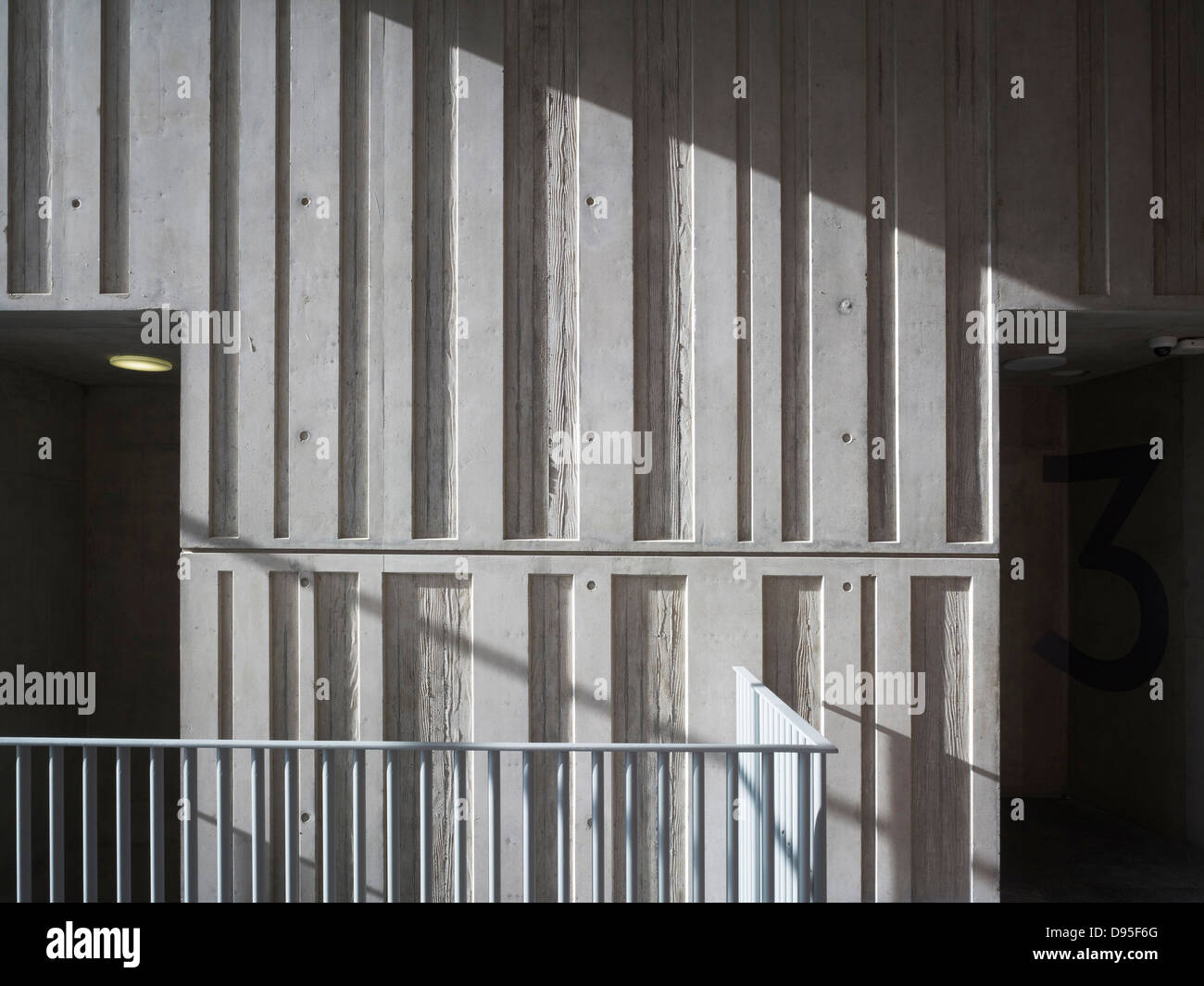 MAC, Belfast, United Kingdom. Architect: Hackett Hall McKnight, 2012 ...