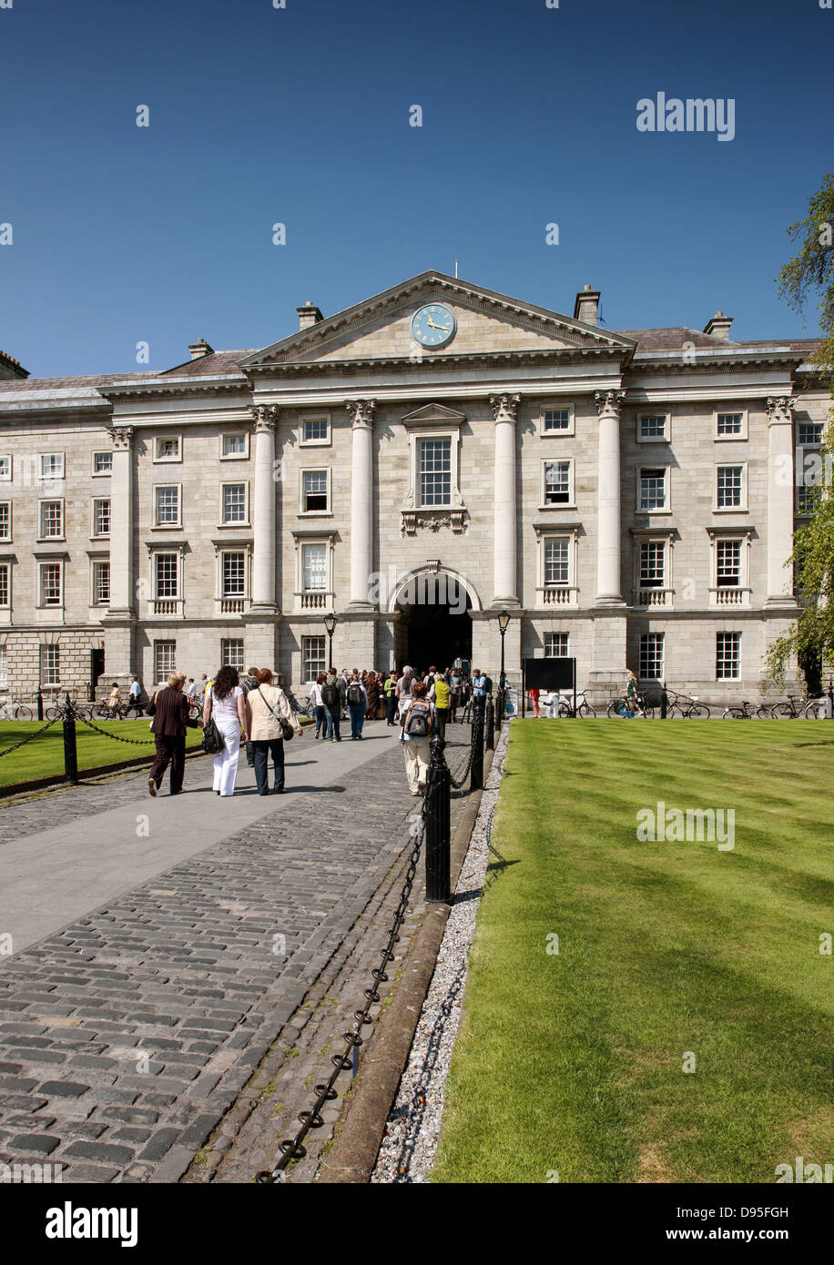 Trinity college dublin ireland hi-res stock photography and images - Alamy