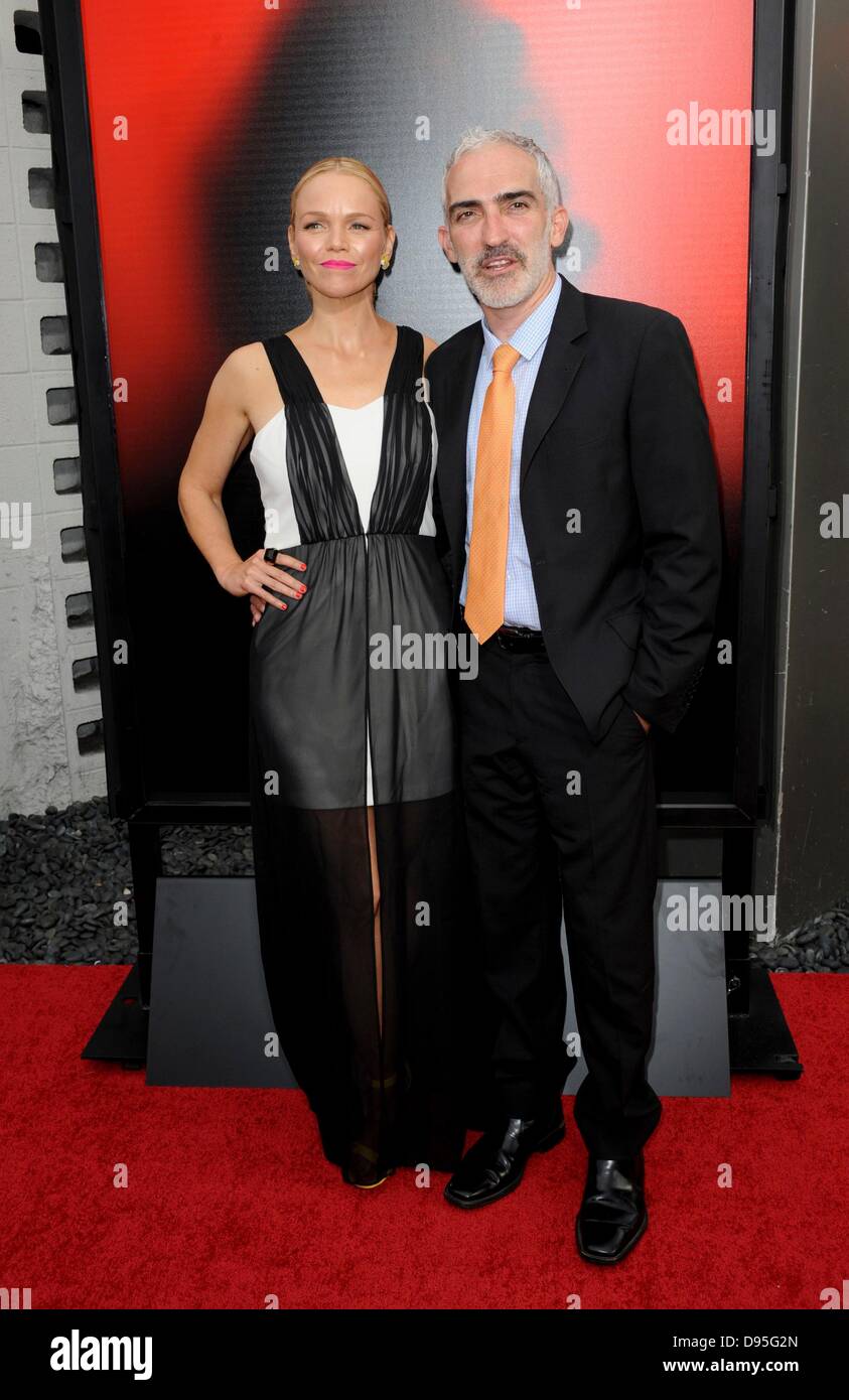 Lauren bowles and patrick fischler hi-res stock photography and images ...