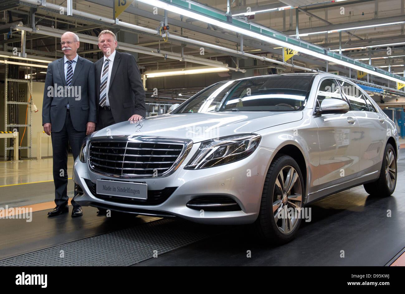Member of the board of Daimler Ag, Andreas Renschler (R), and CEO of ...
