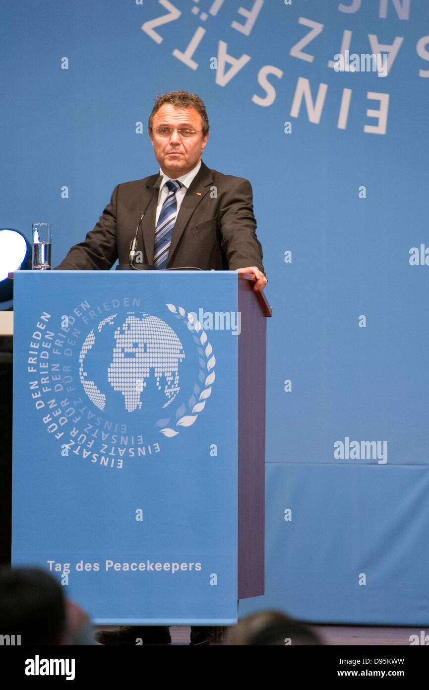 Peacekeeping missions hi-res stock photography and images - Alamy