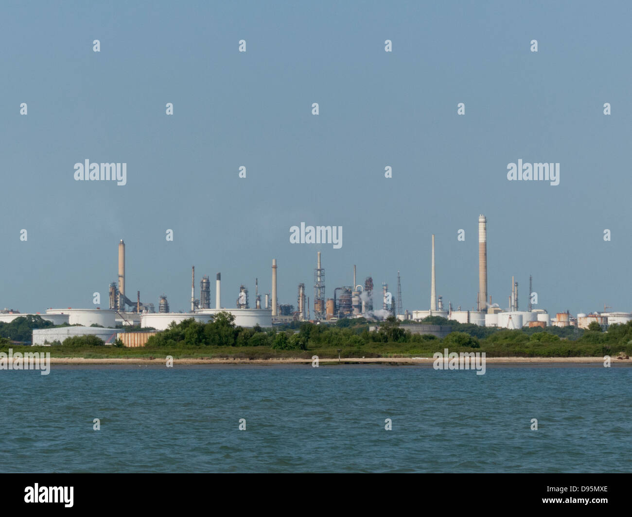 Fawley Oil Refinery and storage Tank and distillation columns on ...