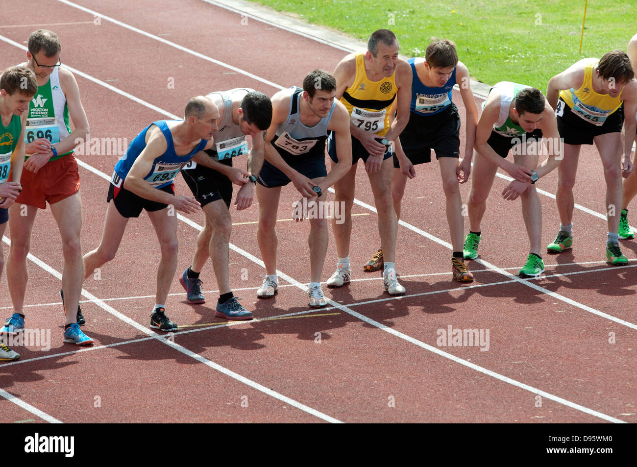 5000m race start line hi-res stock photography and images - Alamy