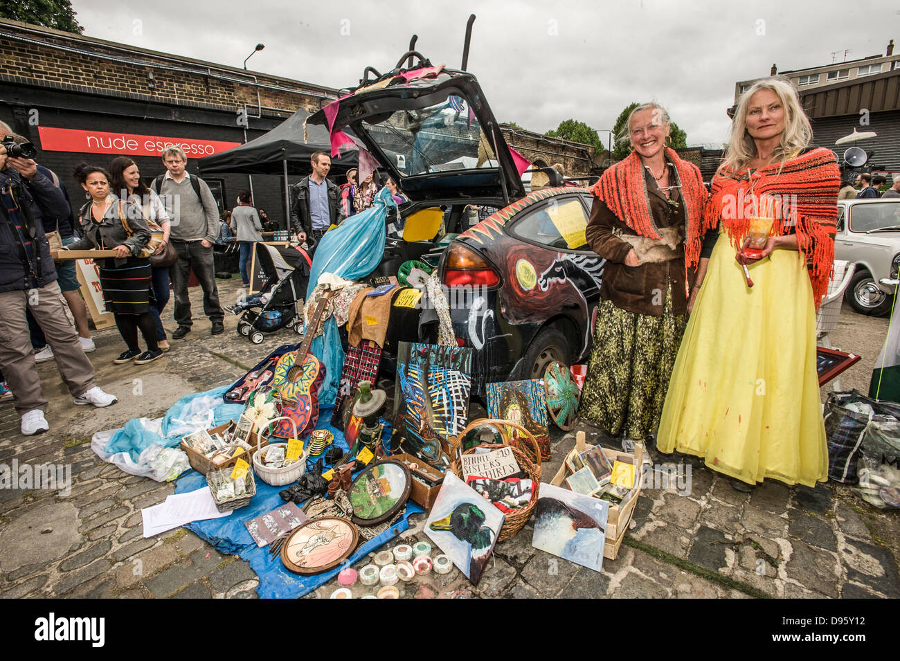 The Vauxhall Art Car Boot Fair 2013 , Truman Brewery , Brick Lane , E1 Stock Photo - Alamy