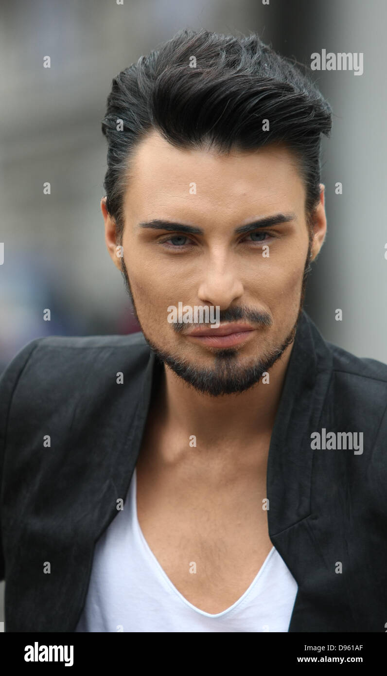 RYLAN CLARK RYLAN CLARK SHOWS OFF HIS XY FACTOR IN THE NEW PETA ANTI ...