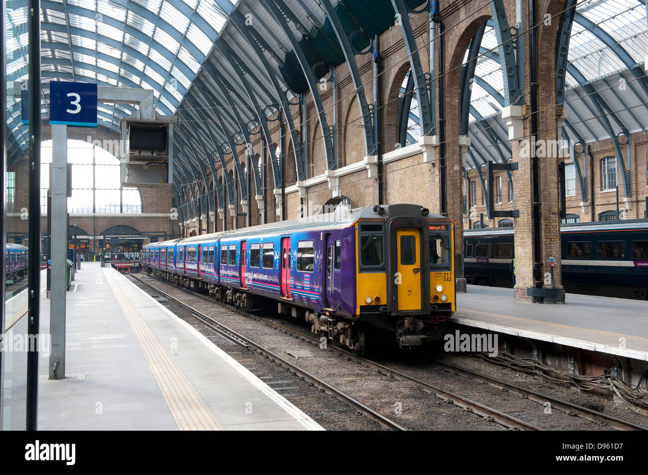 First Capital Connect class 317 passenger train waiting at Kings Cross ...