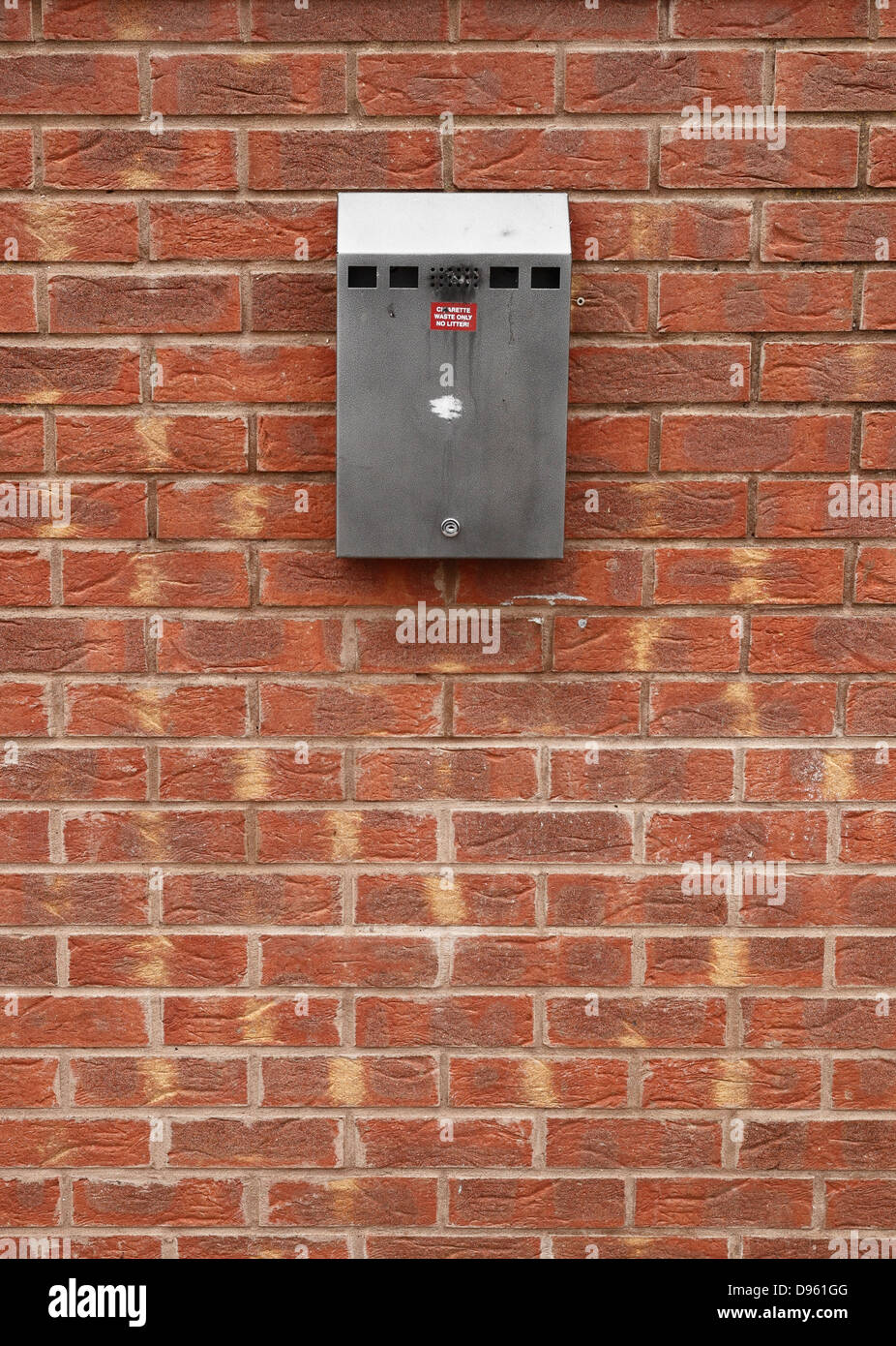 Bricks on wall hi-res stock photography and images - Alamy