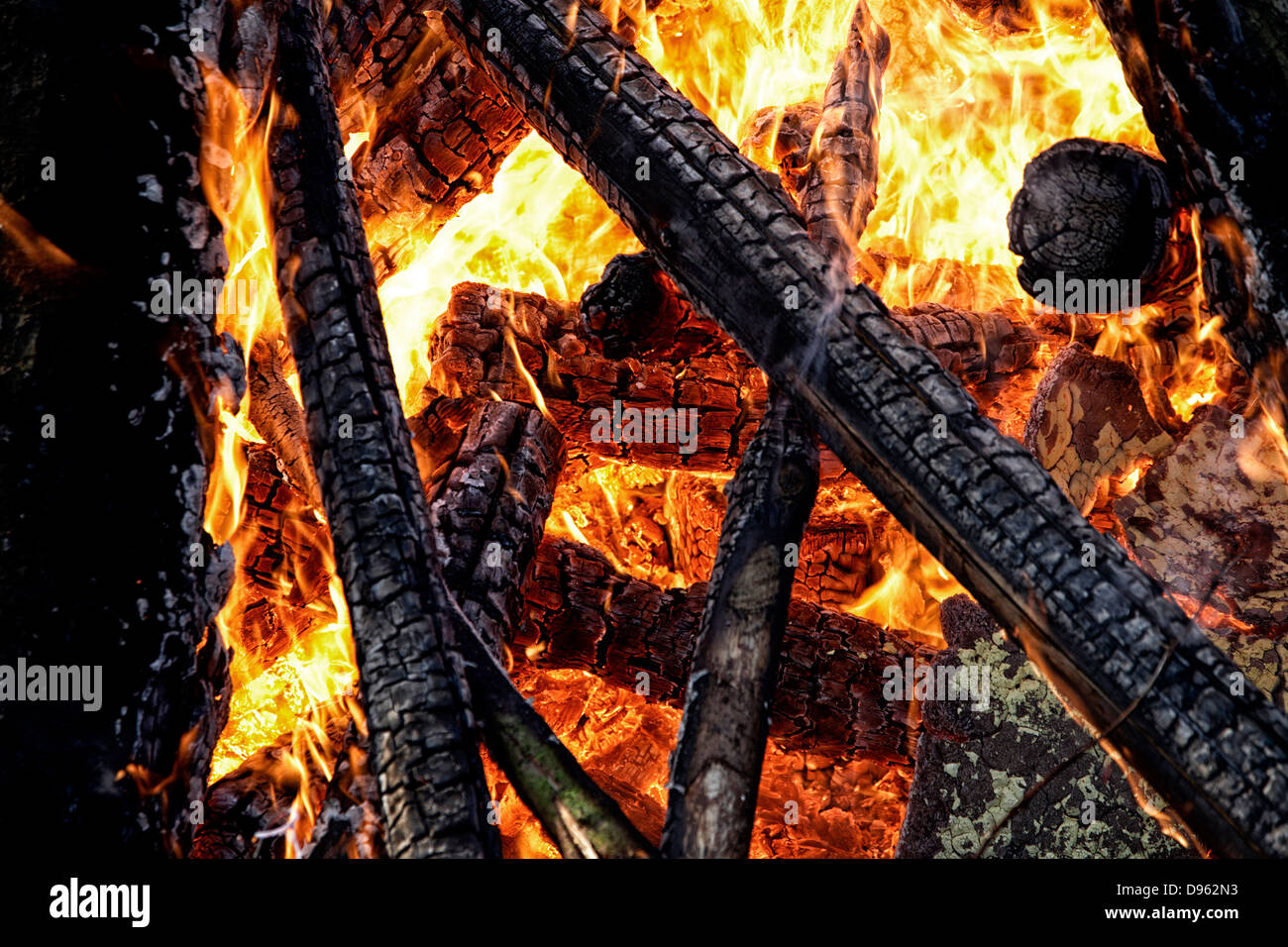 Blaze of fire hi-res stock photography and images - Alamy
