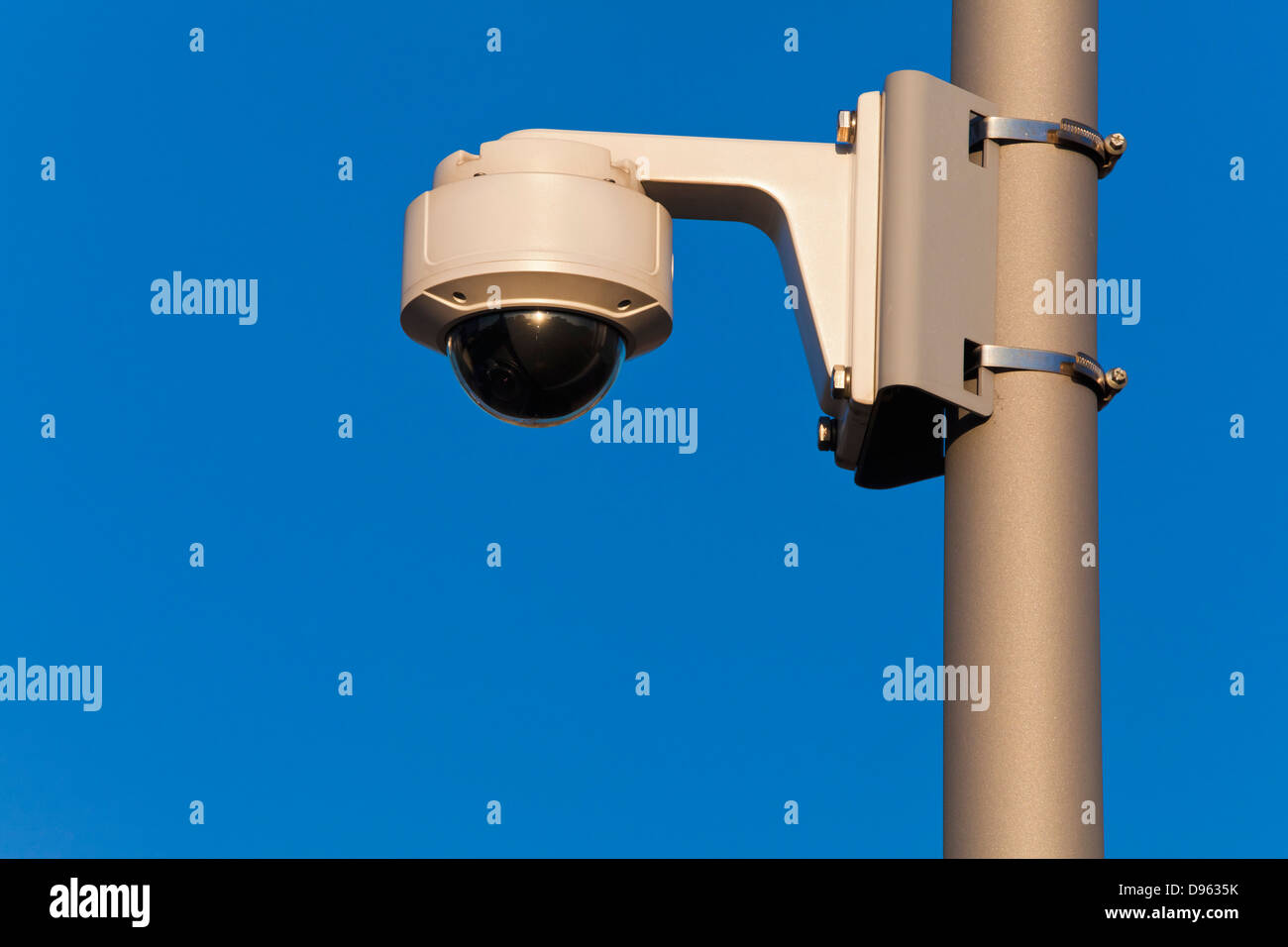 Monitoring camera hi-res stock photography and images - Alamy