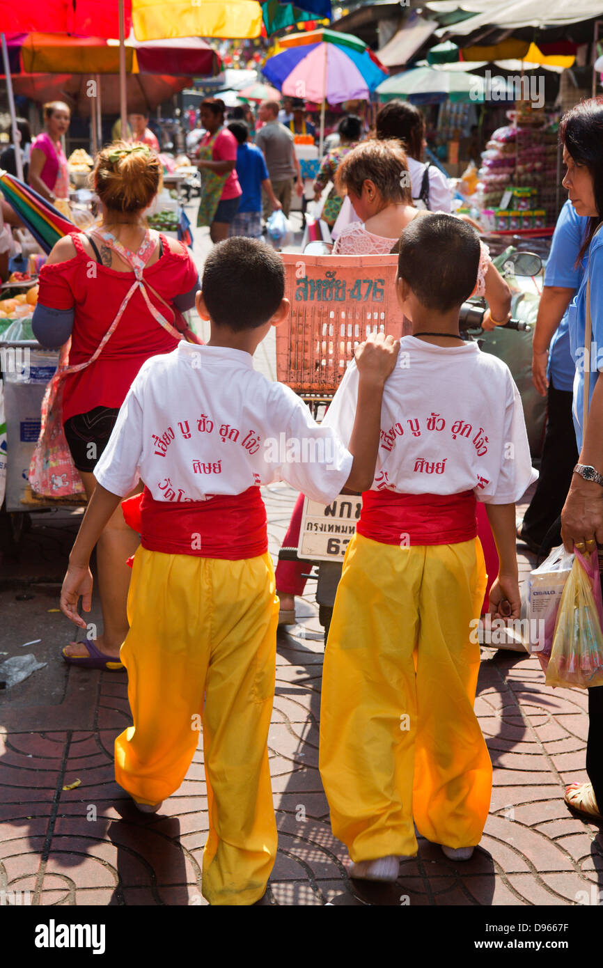 The Sampeng market, Chinatown, Bangkok, Thailand is jam packed with ...