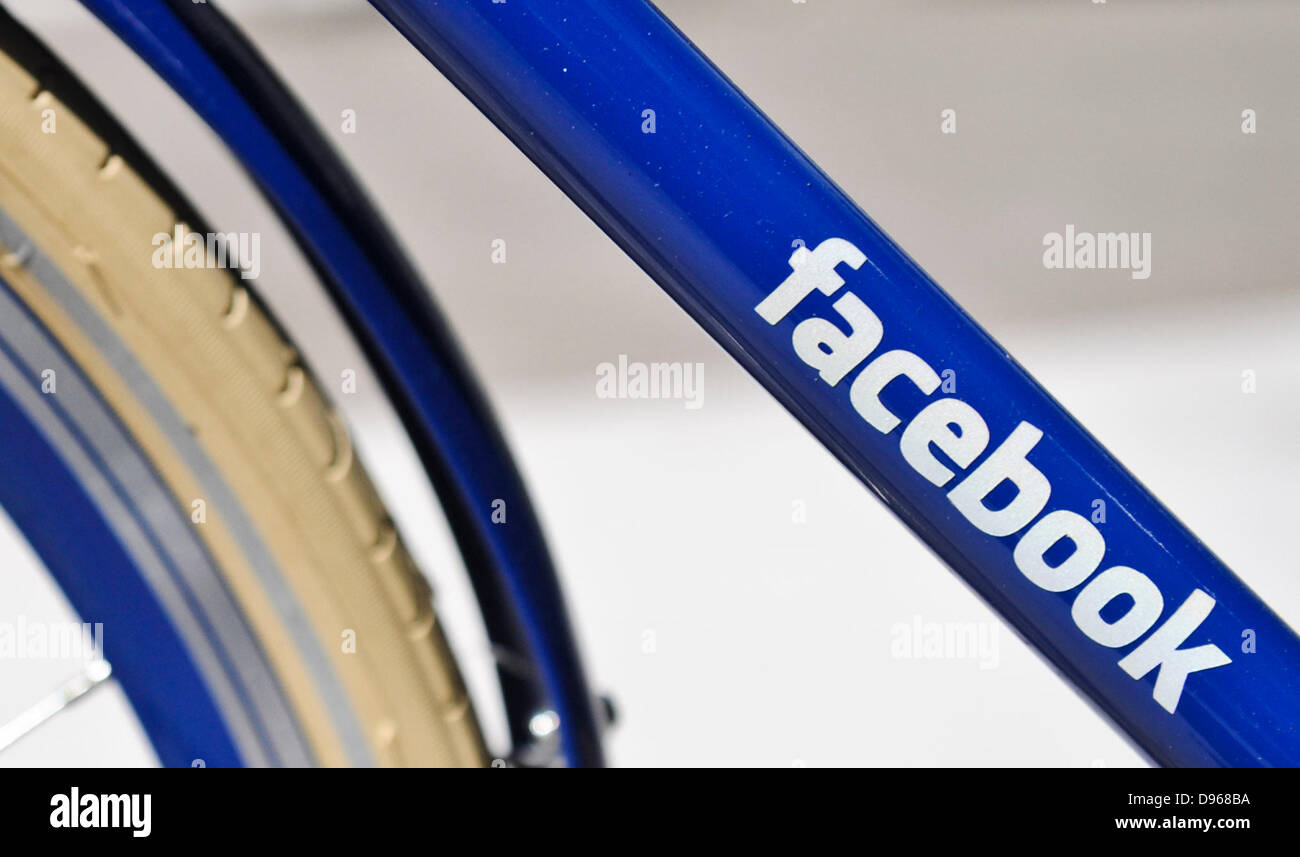 Facebook - bike - Silicon Valley Stock Photo - Alamy