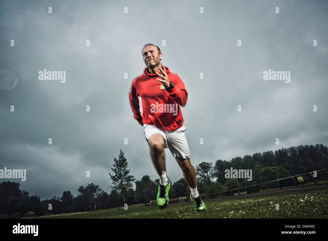 Running and throwing hi-res stock photography and images - Alamy