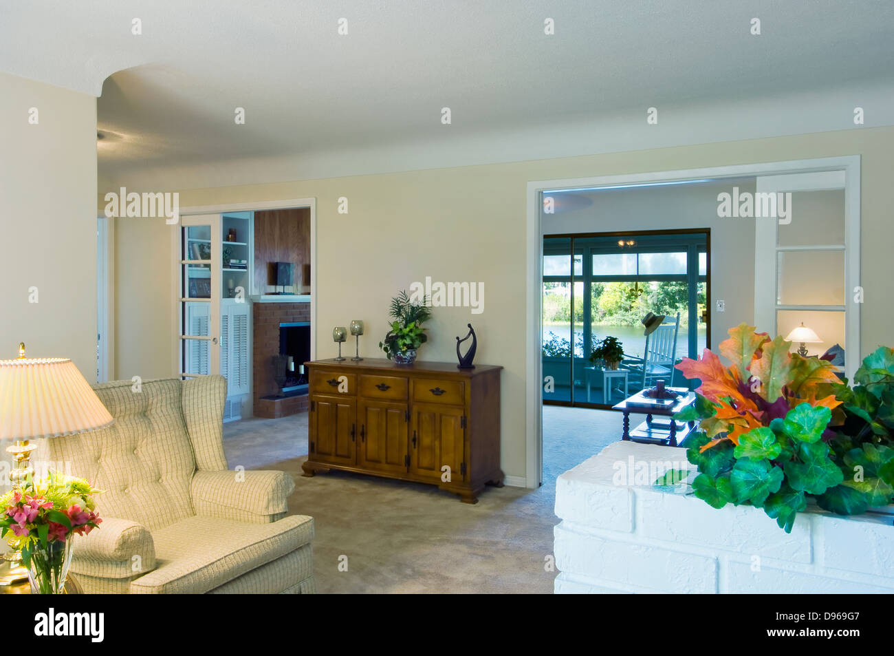 Entry view hi-res stock photography and images - Alamy