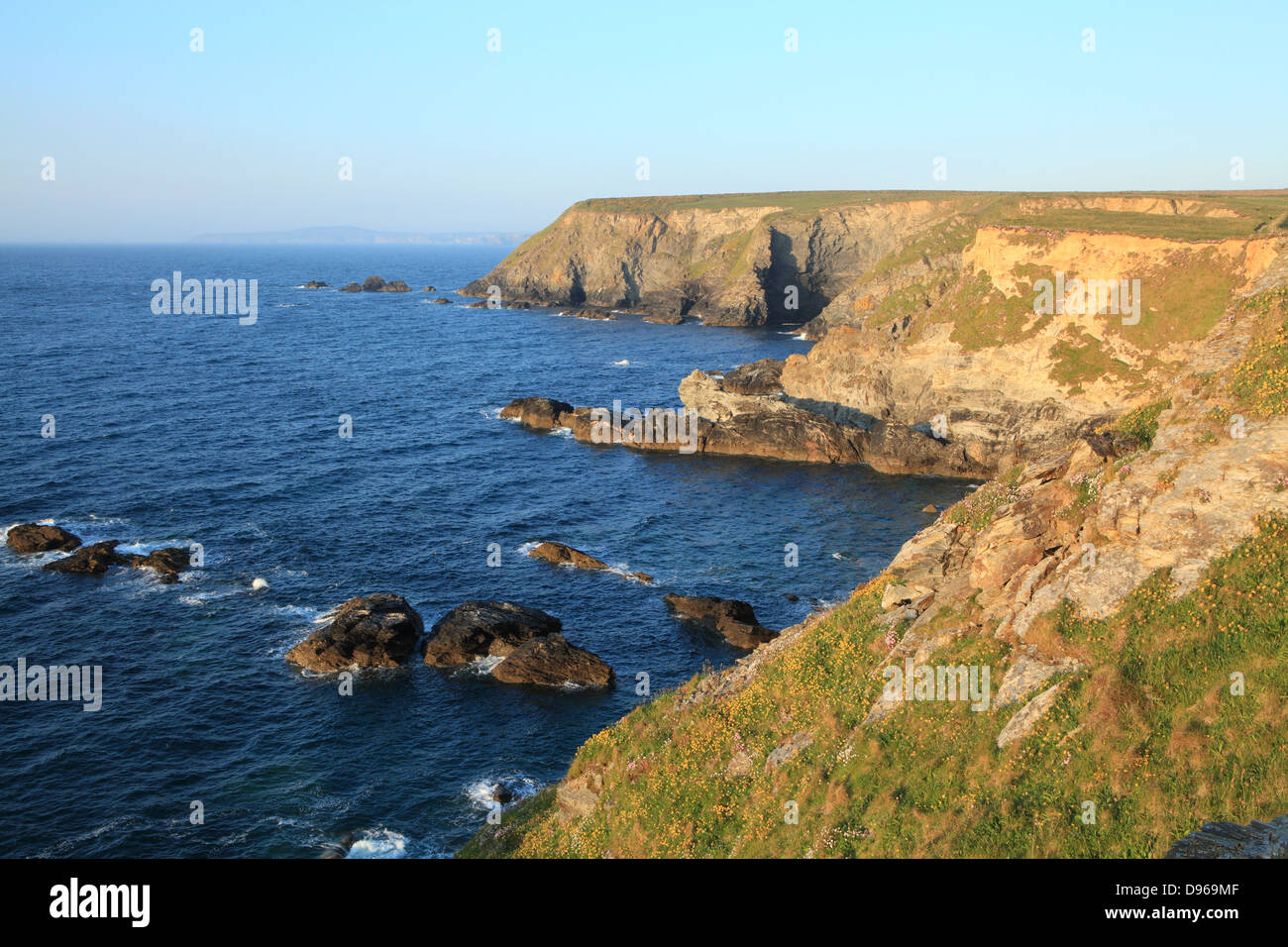 Mutton cove cornwall hi-res stock photography and images - Alamy