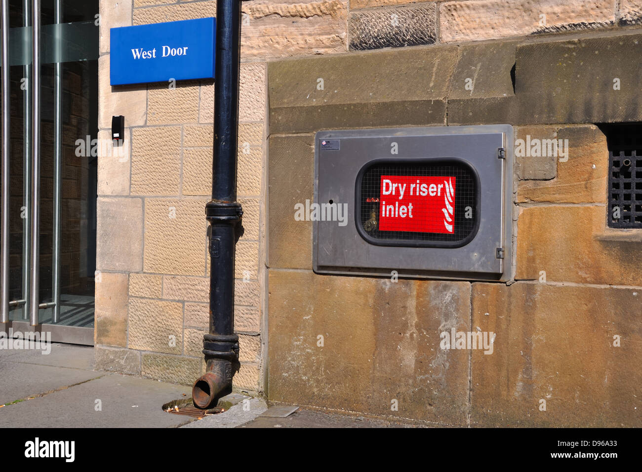 Dry riser hi-res stock photography and images - Alamy