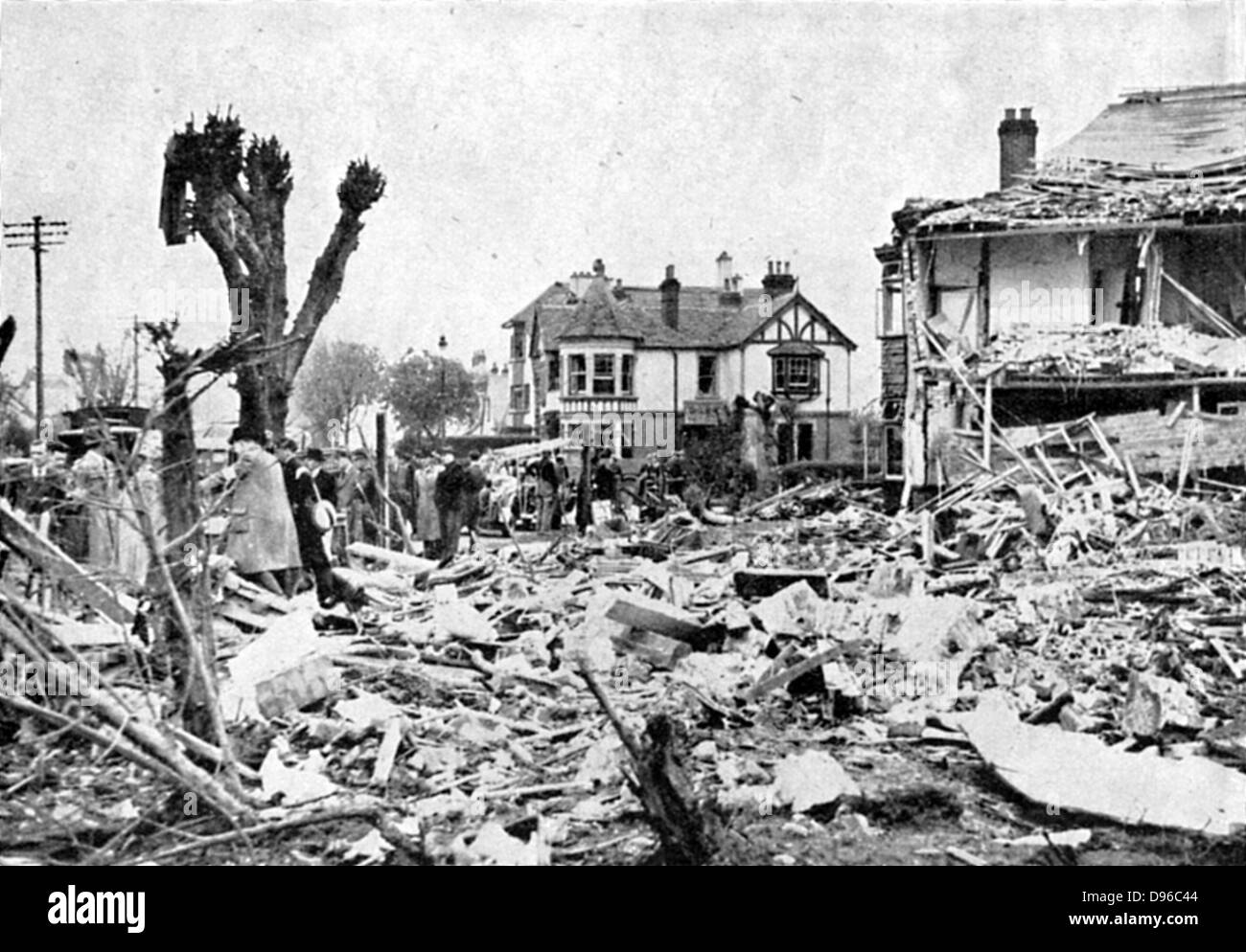 German bombing hi-res stock photography and images - Alamy
