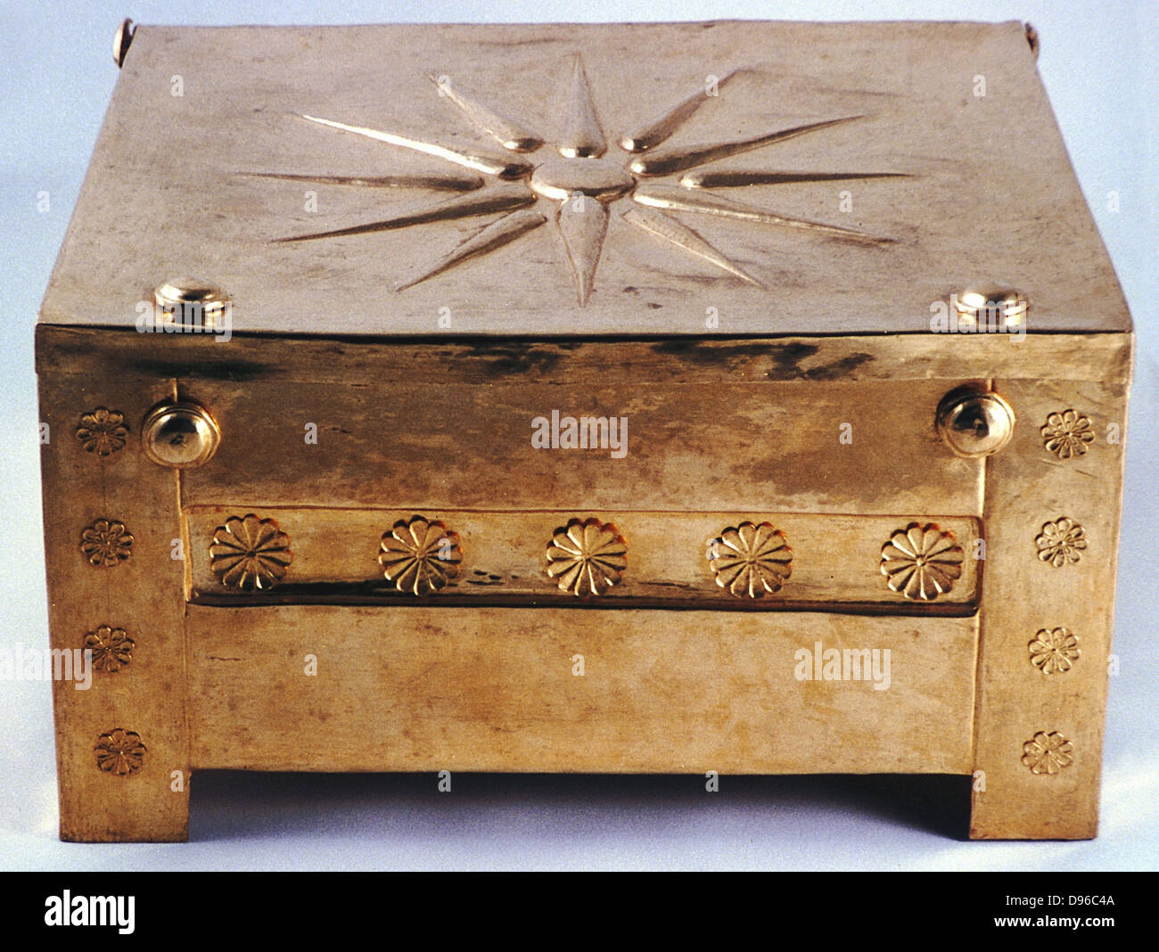 Gold larnax (funerary casket) from the Macedonian royal tombs at ...